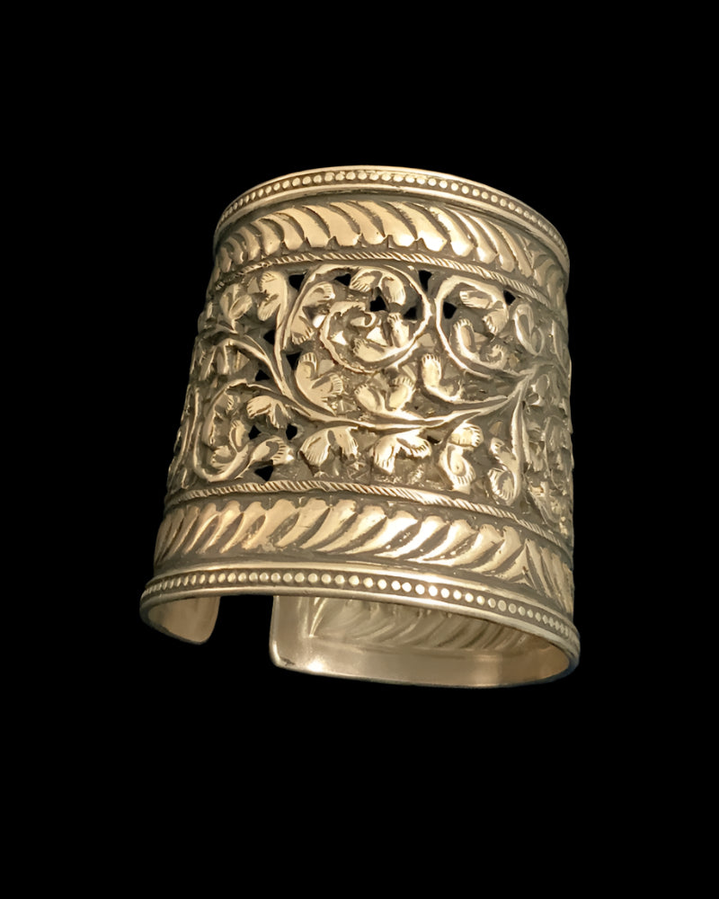 Cuff Bracelet Ojasvi Jodha Cuff Bracelet Ojasvi Jodha
